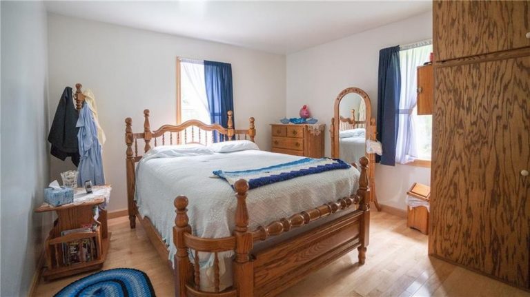 Inside An Amish Home With A Picture-Perfect Interior (21 Photos ...