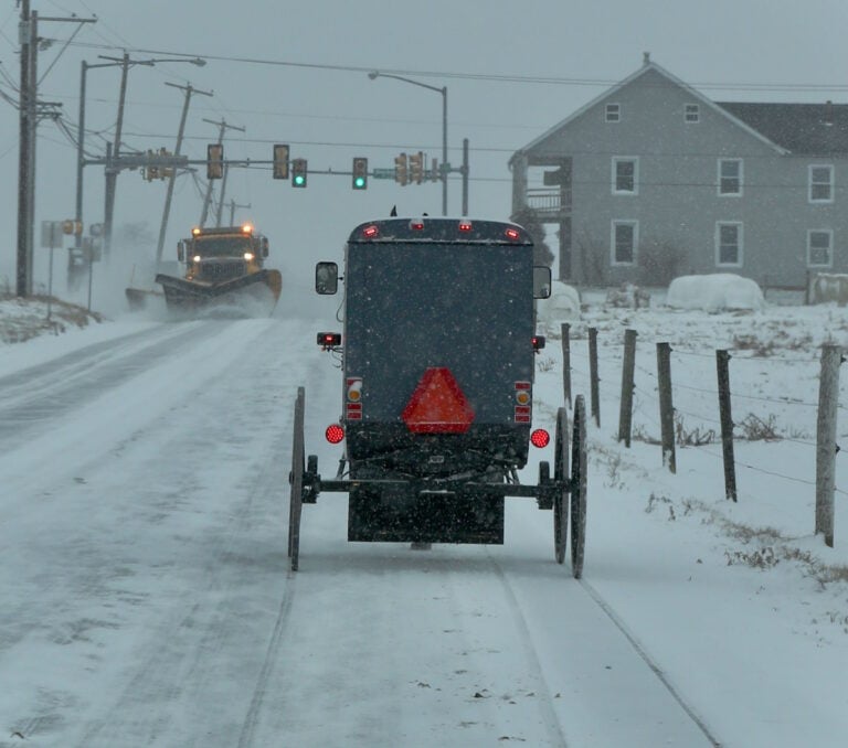 17 Striking Winter Photos That Show Amish Country at Its Most Beautiful ...