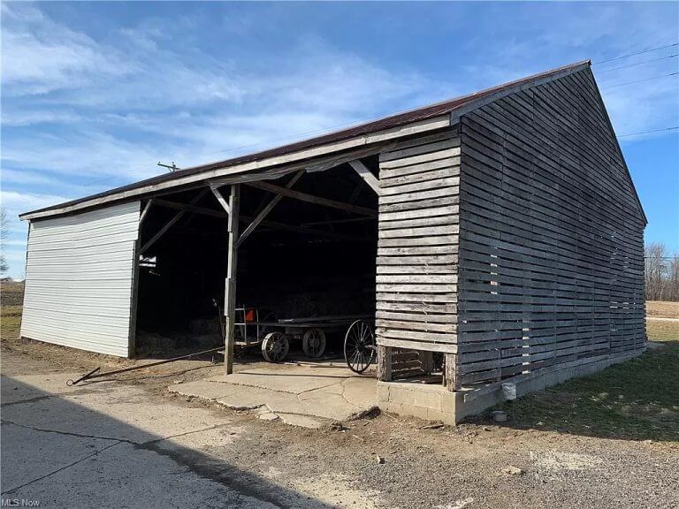 Inside A Simple “Ohio Nebraska” Amish Home (15 Photos) - Amish America