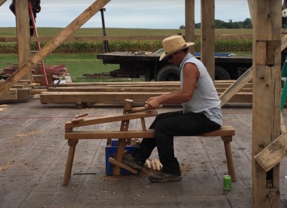 Amish Lead Rebuild of 100-Year-Old Barn – For Non-Amish Owners (Video ...
