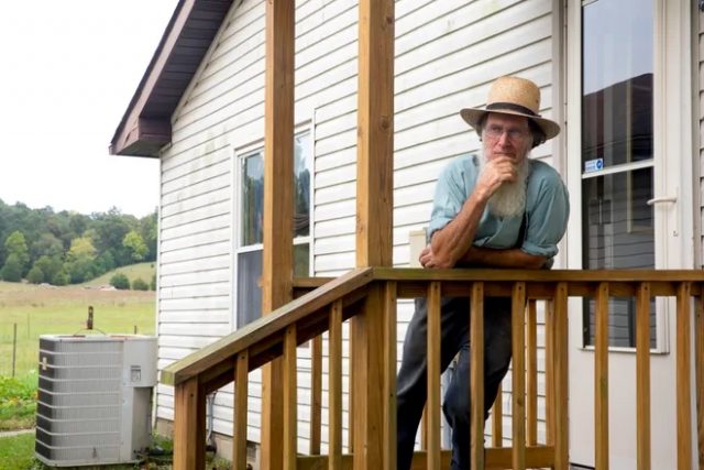 5 Challenges of Becoming – and Remaining – Amish - Amish America
