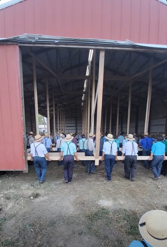 Dozens of Amish Pick Up & Move Another Barn (14 Images) - Amish America