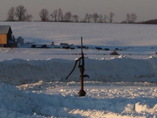 Winter In The New Wilmington Amish Community (20 Photos) - Amish America