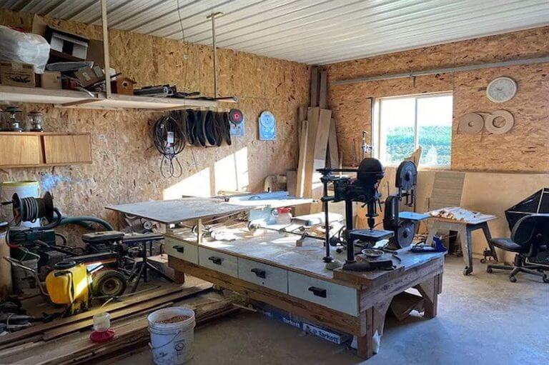 An Amish Shop-Home-Farmette For Sale (12 Photos) - Amish America