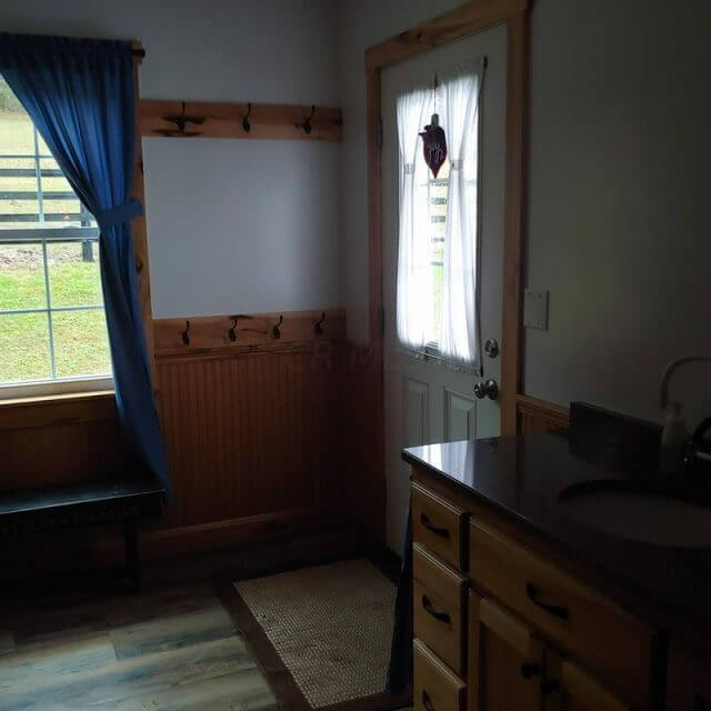 Look Inside This Southern Ohio Amish Home (30 Photos) - Amish America