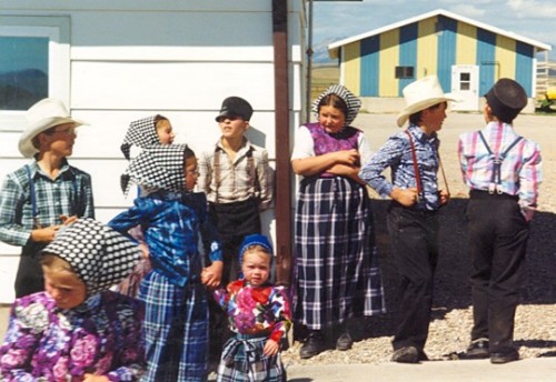 Hutterite Clothing - Amish America