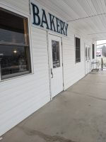 Visiting a Mennonite Bakery (16 Photos) - Amish America