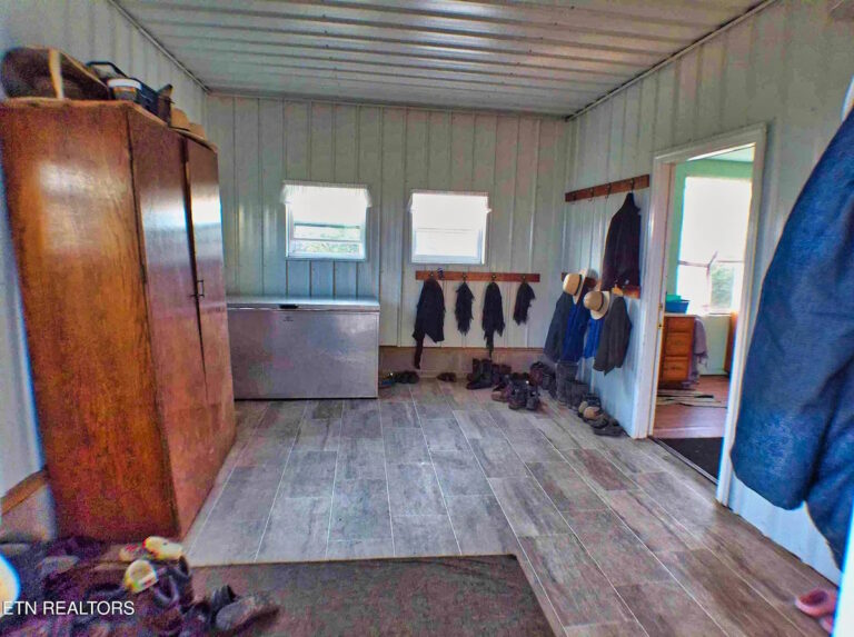 Inside A Tennessee Amish Home With “Unrivaled Views” (18 Photos ...
