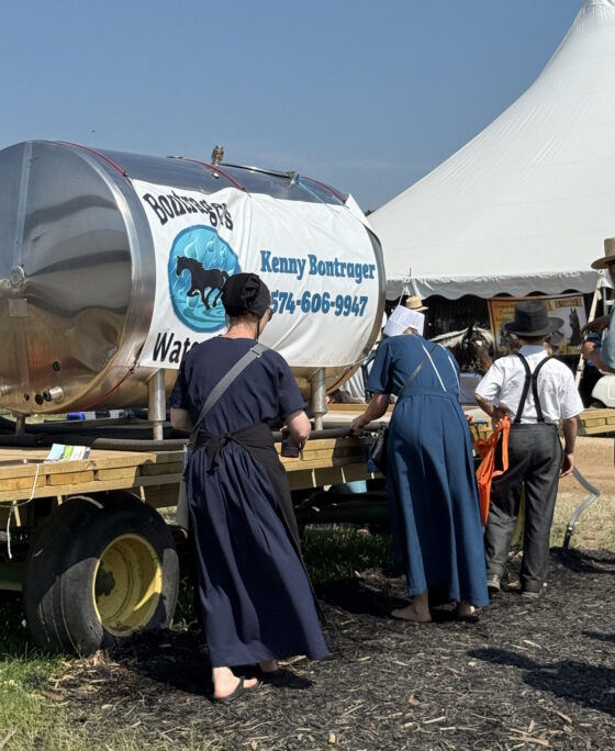 Behind The Scenes At An Amish Horse Festival (32 Photos) - Amish America