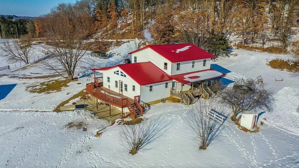 Look Inside a New York Amish Farmhouse (9 Photos) - Amish America